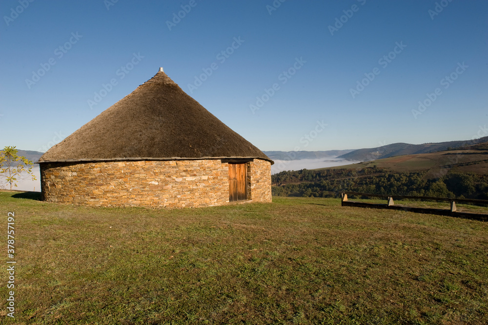 Palloza, traditional house from the pre-Roman period in Los Ancares ...
