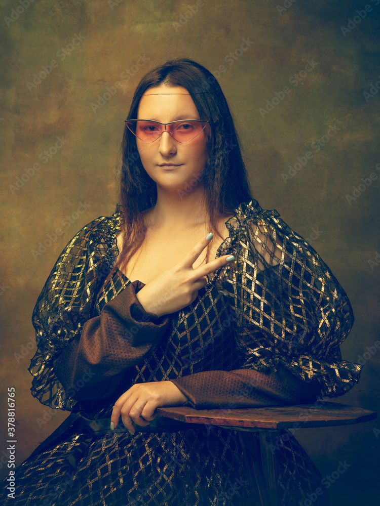 Eyewear pink. Young woman as Mona Lisa, La Gioconda isolated on dark ...