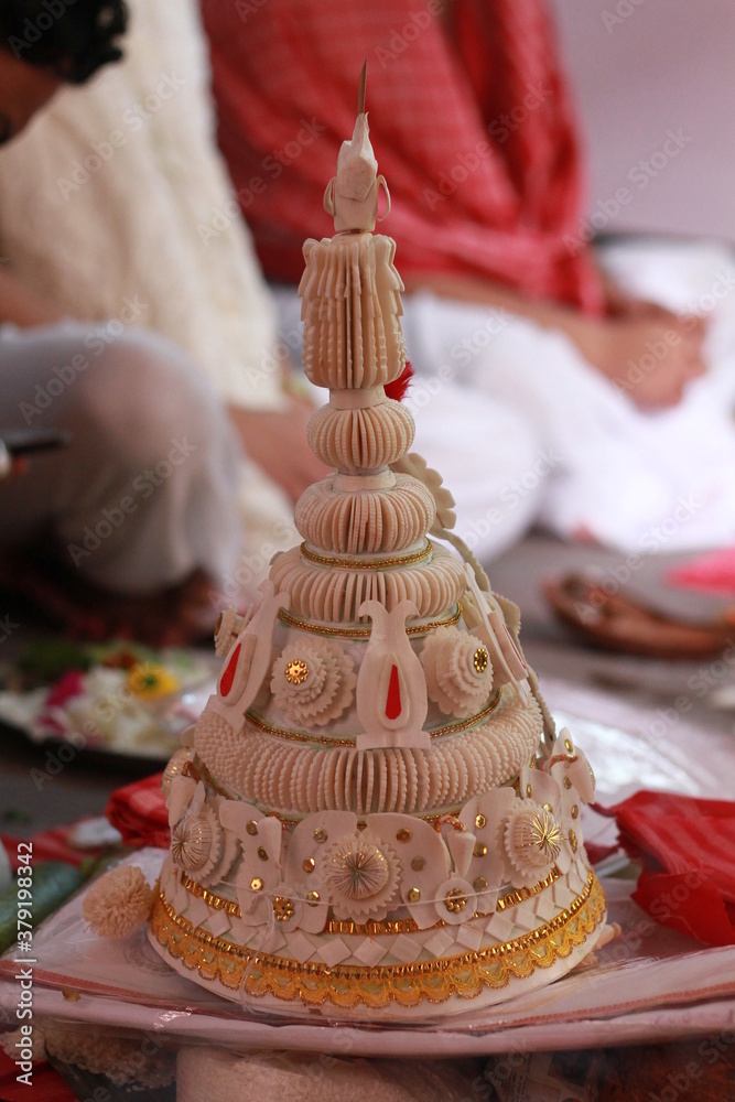 Foto Stock A "Topor" is a type of conical headgear traditionally worn ...