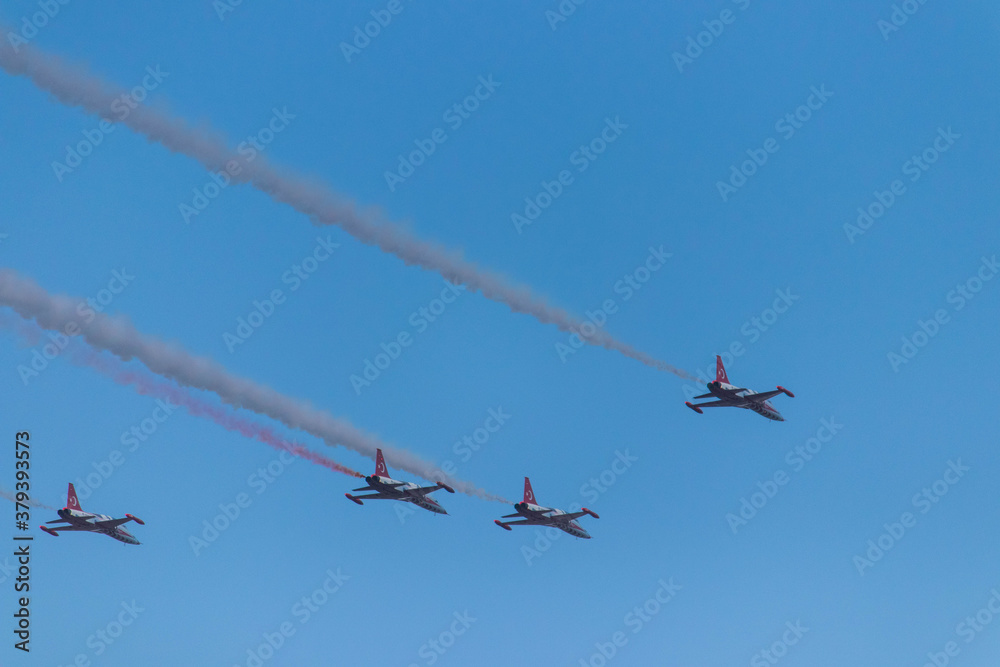 Turkish air force. Stars of the Turkish jet aircraft demonstration ...