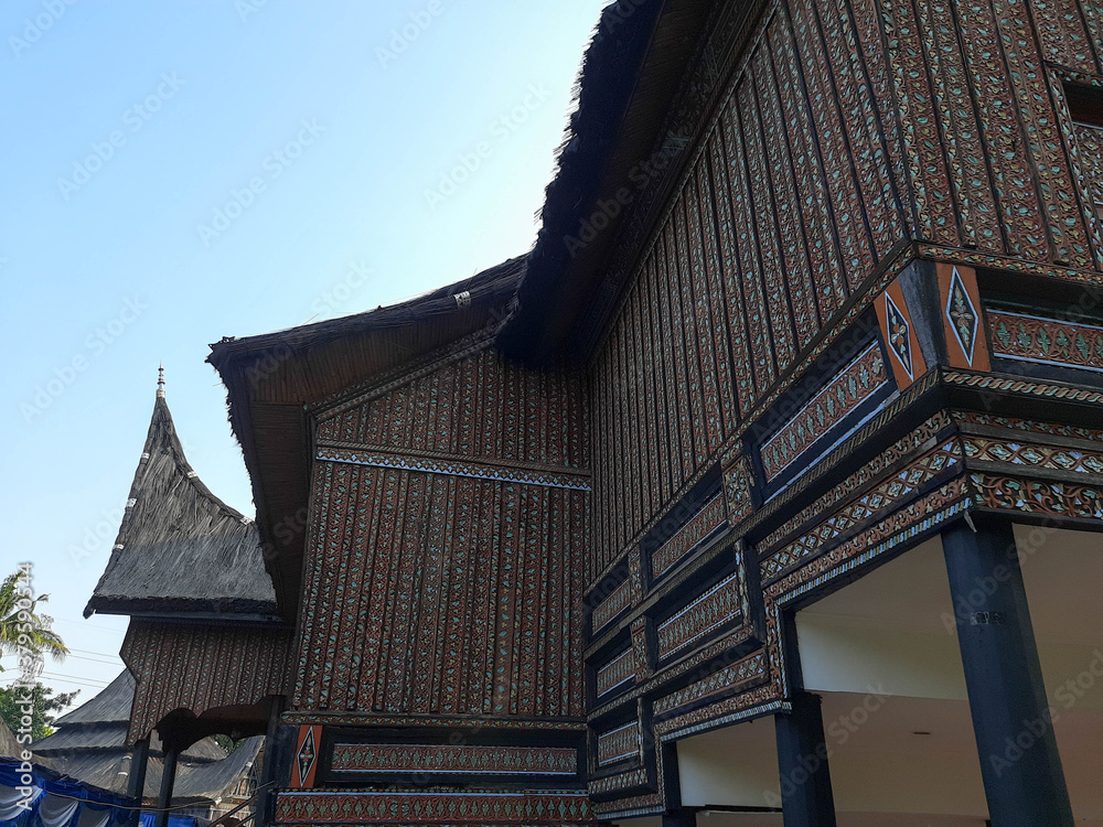 Foto de Traditional house of West Sumatra Padang in Indonesia. Home of ...