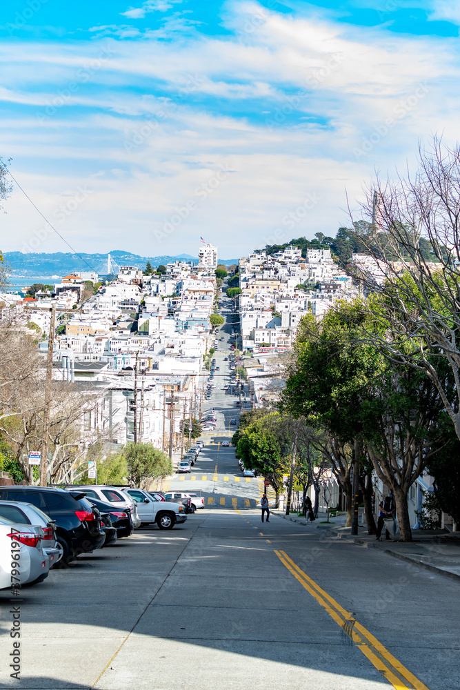 San Francisco, USA, March 30, 2020: Lombard Street, east west street in ...