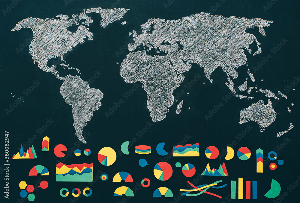 Foto de World charts do Stock | Adobe Stock