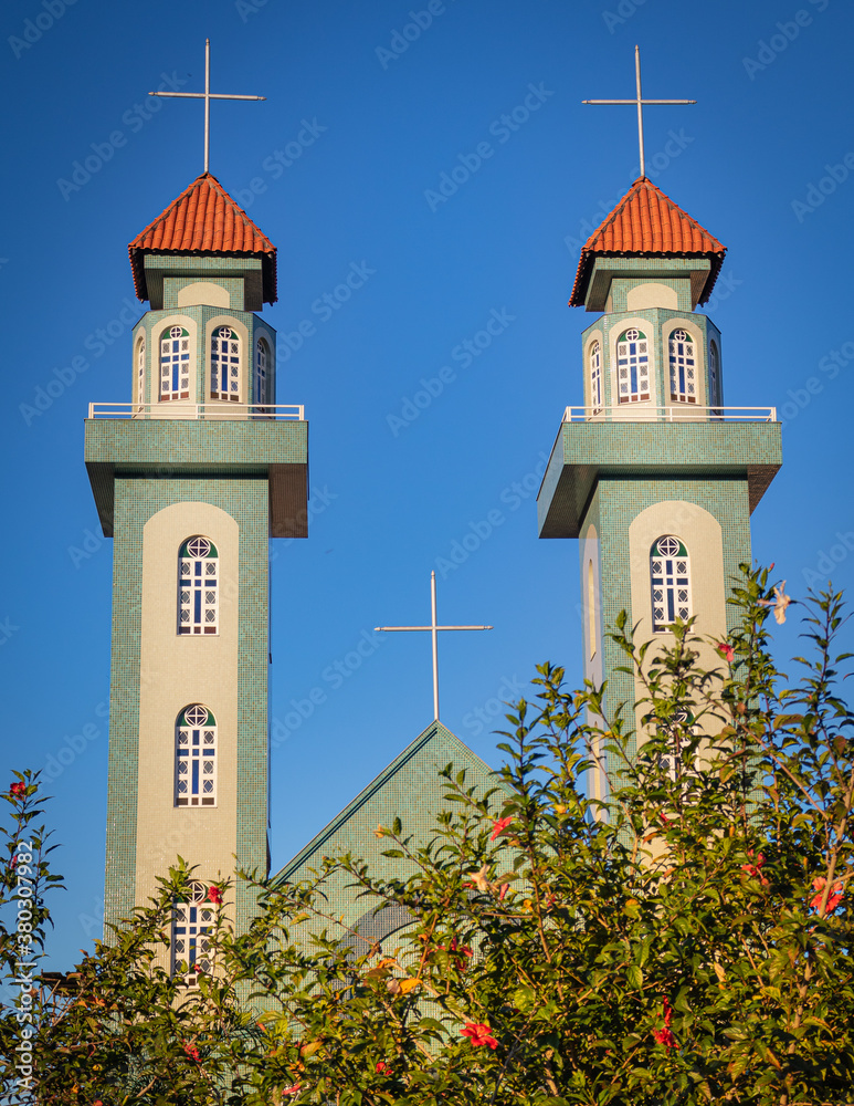 church in brazil with beautiful images of cross and faith catholic ...