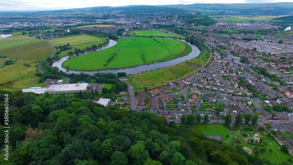 The National Wallace Monument is a tower standing on the shoulder of ...