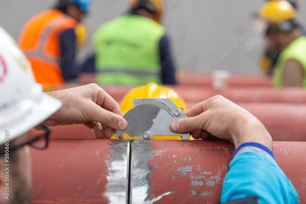 Fit-up control of the butt joint of the pipeline with Hi-Lo welding ...