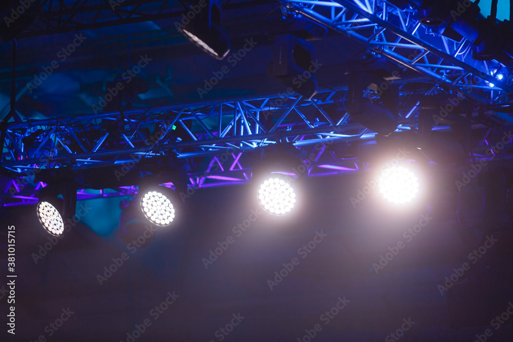 row of stage lights, dark blue background, stage spotlights Stock Photo ...