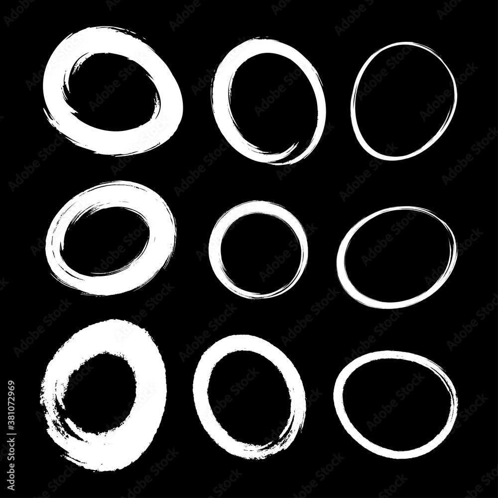 White hand drawn watercolor circle brush stroke set. Grunge chalk ...