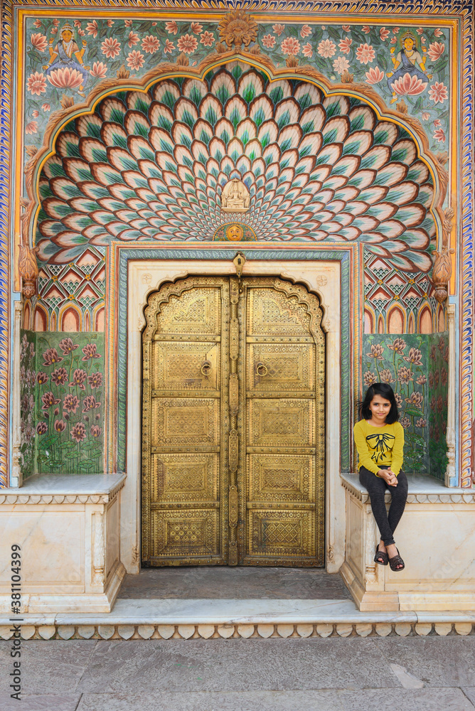 Indian girl child tourist sitting at Lotus Gate at Pritam Niwas Chowk ...