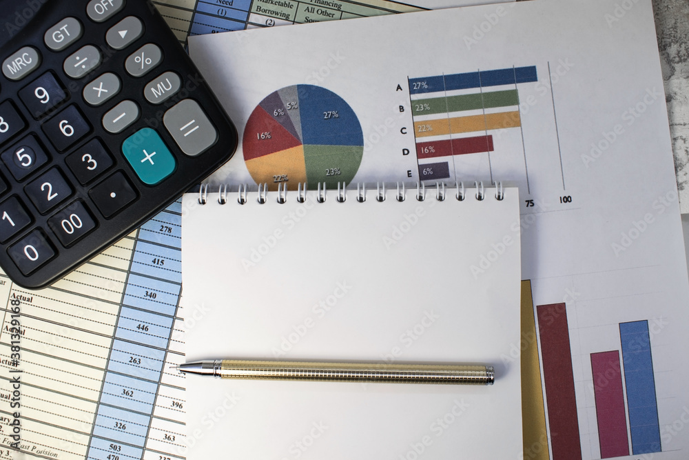financial documents that show a round and vertical chart with numbers ...