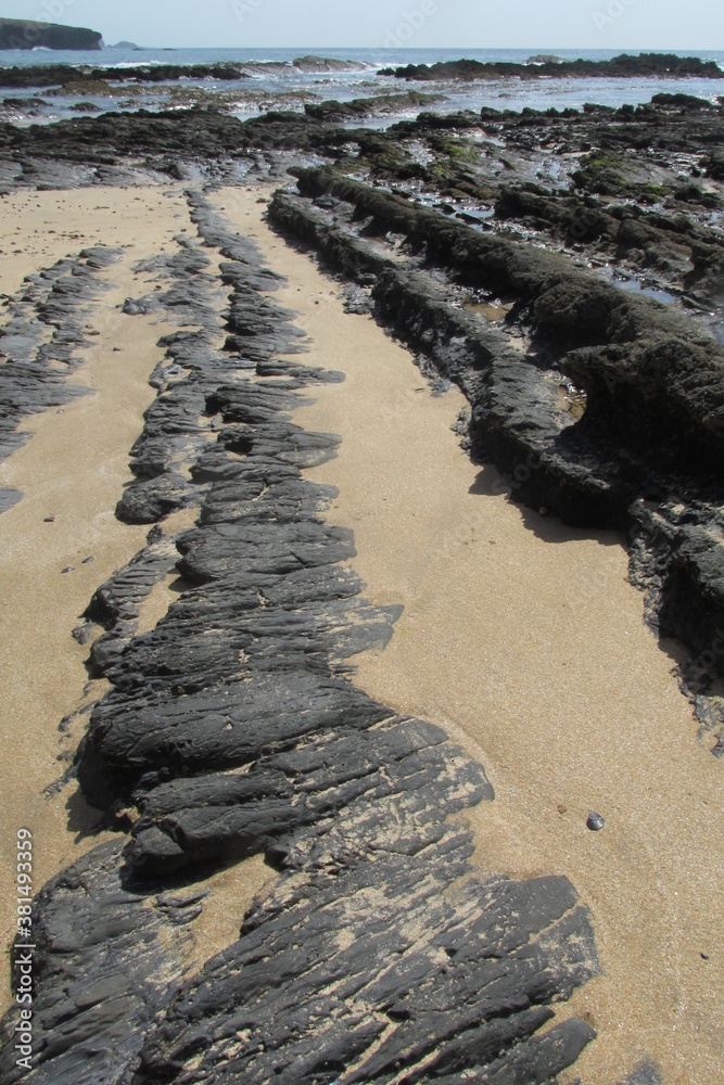 rocas sedimentarias de tipo flysch en el Sur de Portugal en el Argarve ...