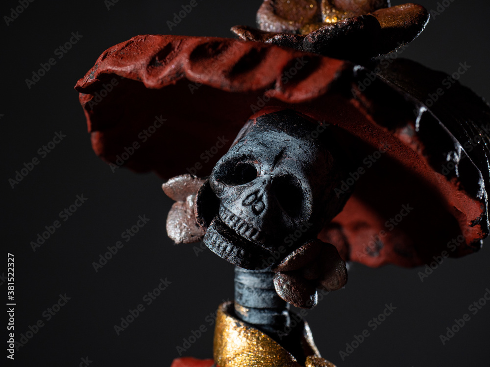 Catrina de barro, dia de muertos, tradiciones Mexicanas. Stock Photo ...