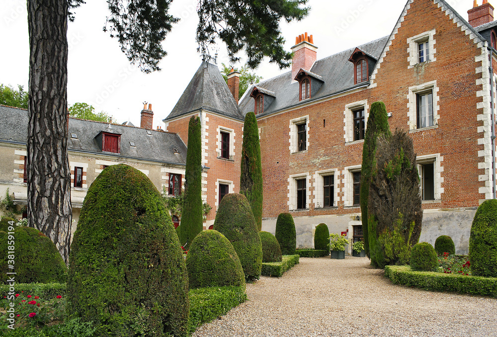 Clos Luce mansion in Amboise. Leonardo da Vinci lived here for the last ...