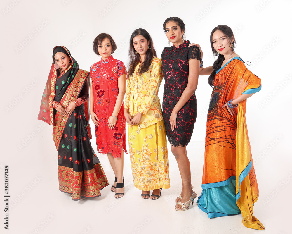 Traditional Costumes Worn By Malaysians at James Vines blog Traditional Costumes Worn By Malaysians at James Vines blog