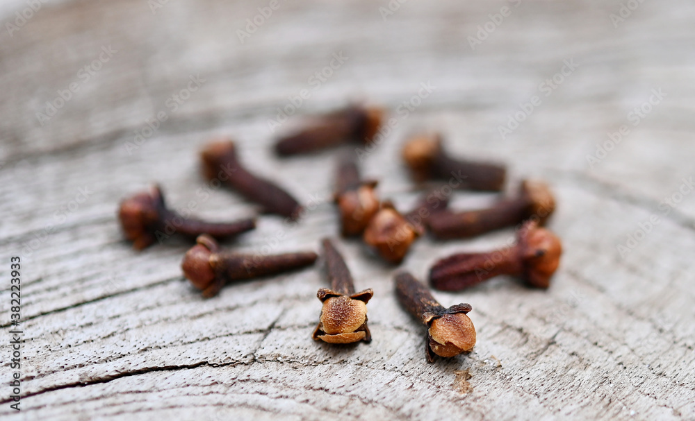 Stockfoto Cloves (flower buds of Syzygium aromaticum). Clipping paths ...