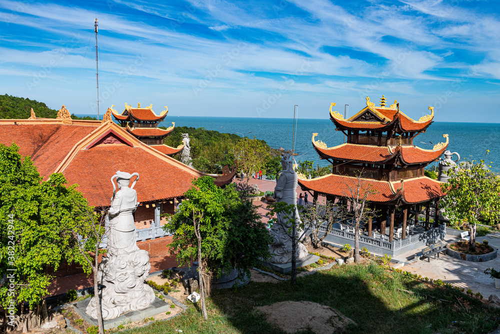 Ho Quoc Pagoda Buddhist temple, island of Phu Quoc, Vietnam Stock Photo ...