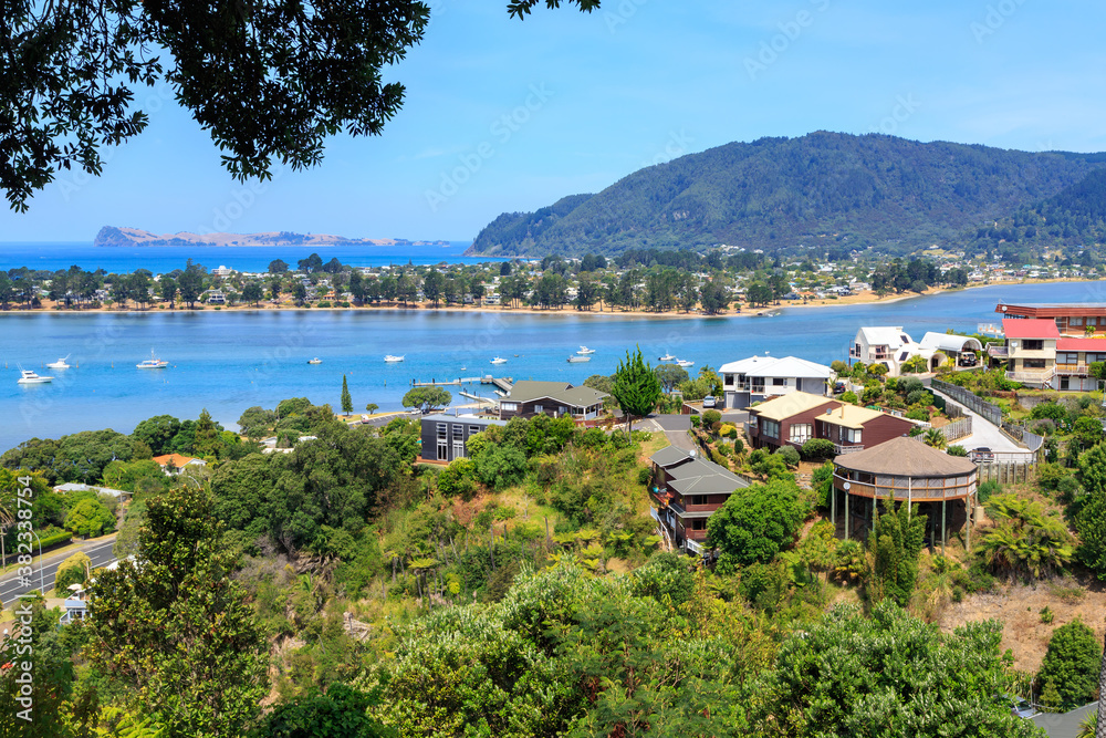 The seaside holiday towns of Tairua (foreground) and Pauanui ...