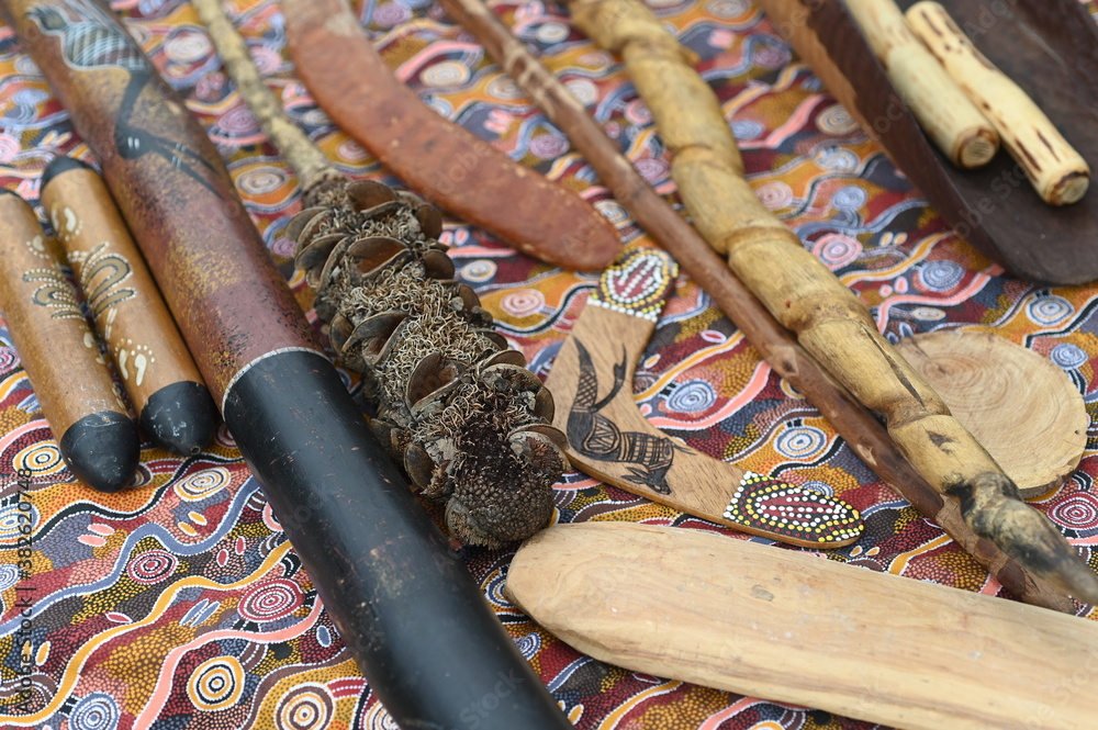 Aboriginal Australians people manufactured a range of tools, utensils ...