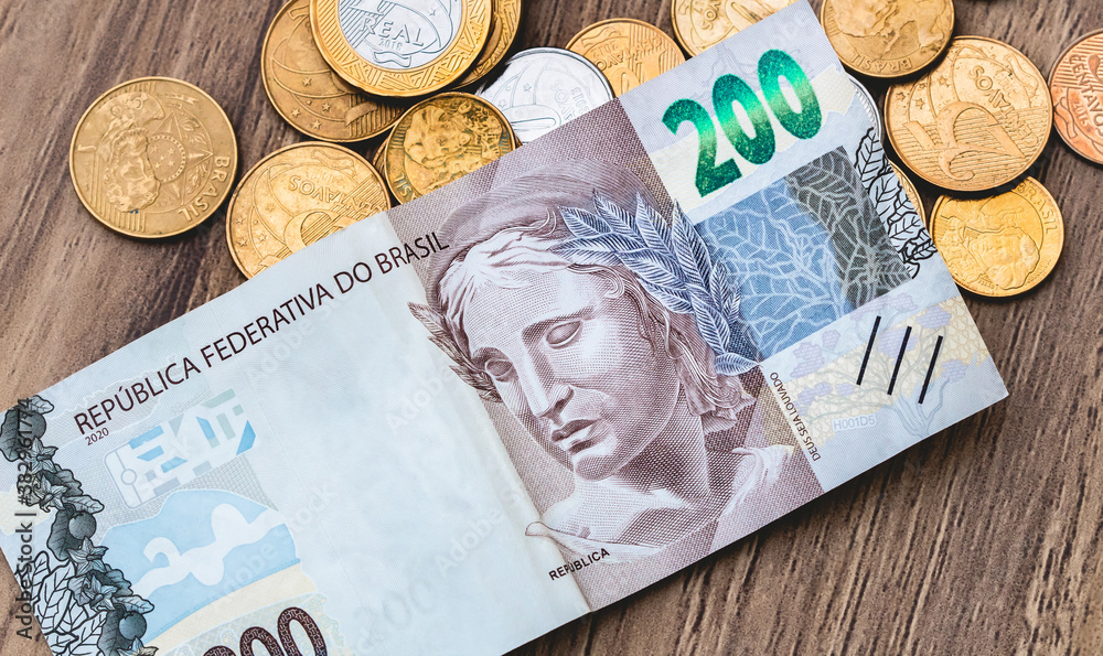 Dinheiro, Brasil, Reais, Real Brasileiro, Real. Grupo de cédulas ...