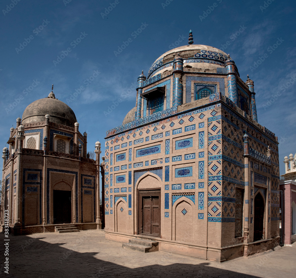 abbasi royal graveyard and derawar fort in rohi desert cholistan ...