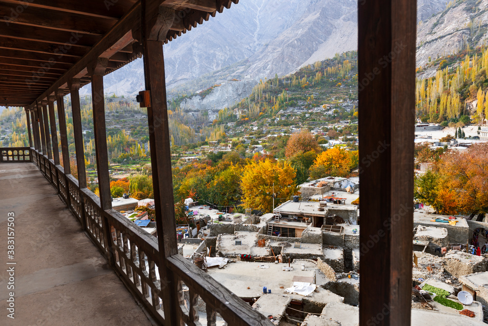 Foto de Altit Fort is an ancient fort at Altit town in the Hunza valley ...