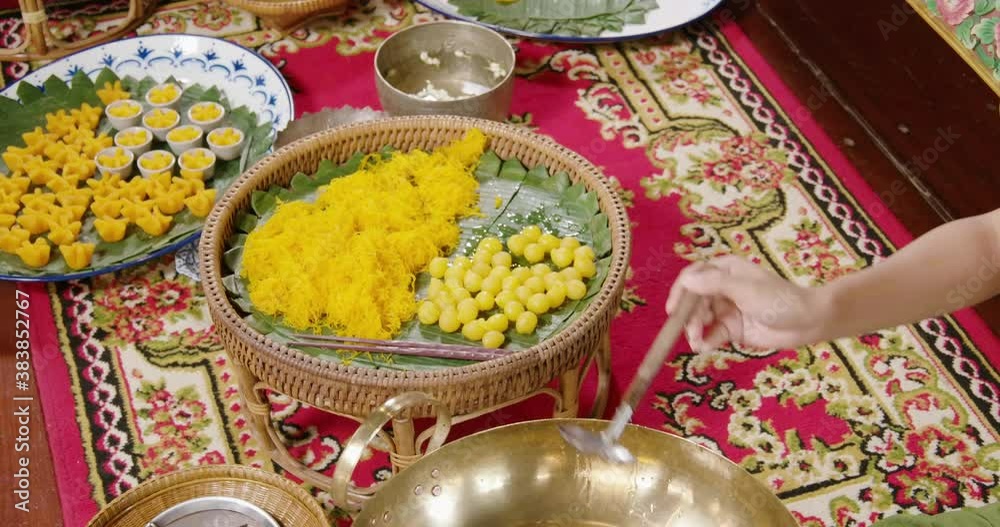 A beautiful asian female chef dress on Ayutthaya cultural fashion ...