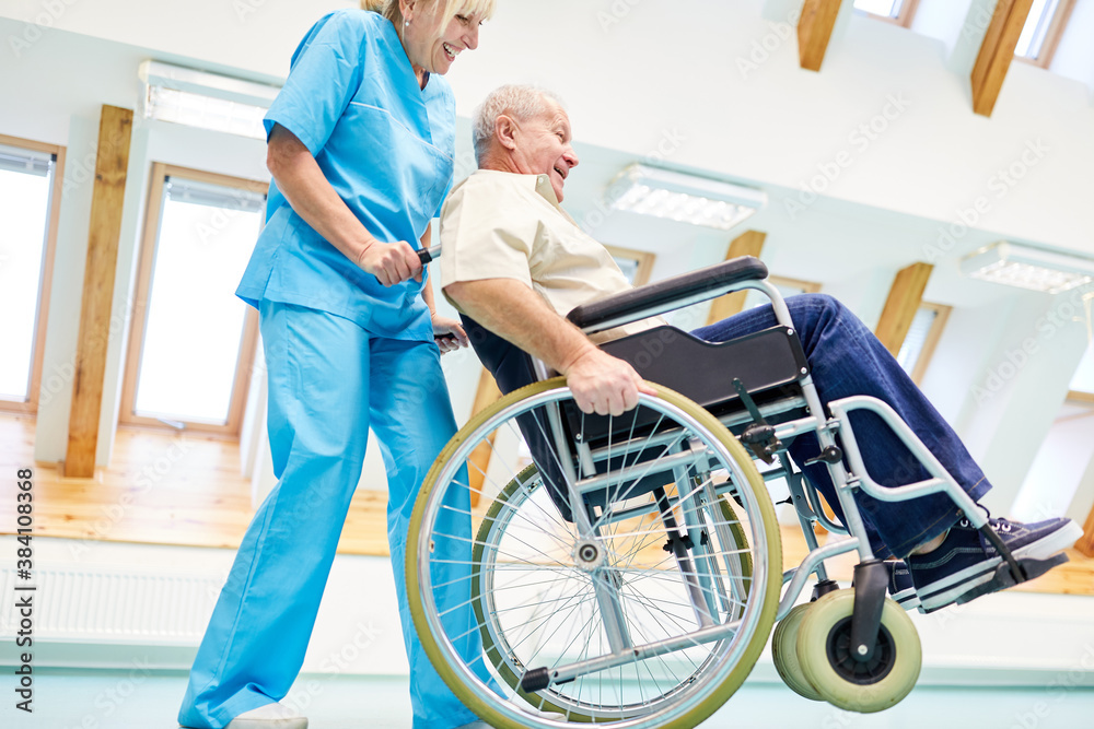 Senior Mann im Rollstuhl mit Krankenschwester Stock Photo | Adobe Stock
