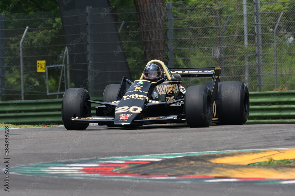Fotografia do Stock: 6 May 2018: Unknown run with historic Formula 1 ...