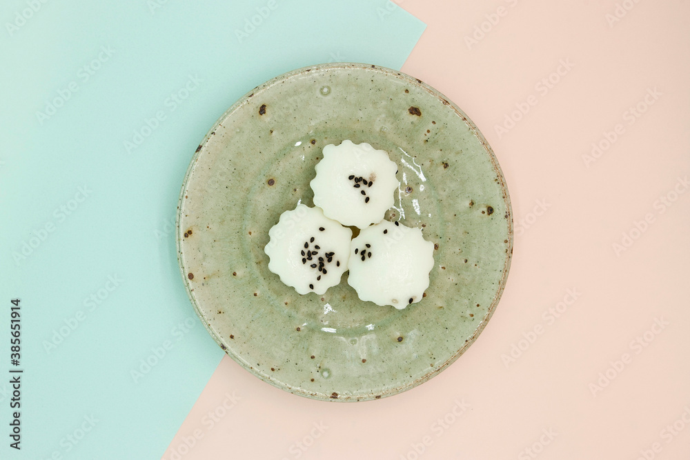 Korean traditional rice cake (Jeungpyeon) Stock Photo | Adobe Stock