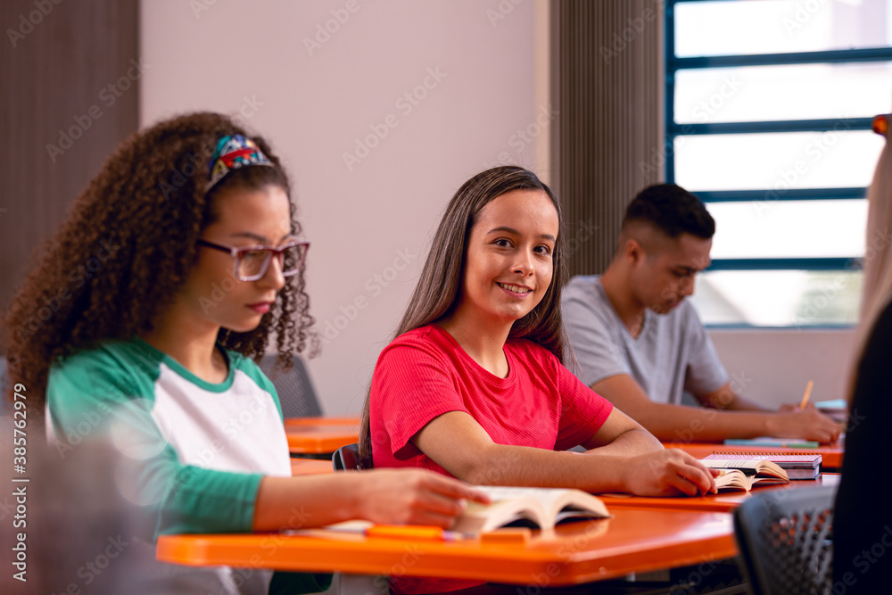 Turma em sala de aula Stock Photo | Adobe Stock