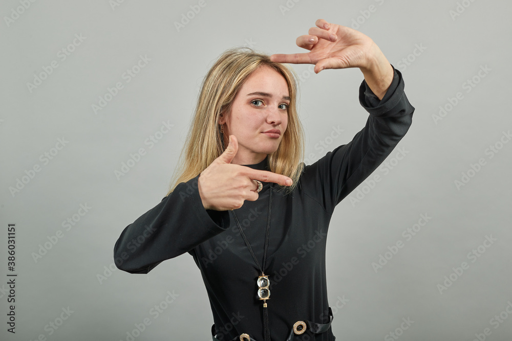 Hands making photo frame, fingers framing distance, photography sign ...