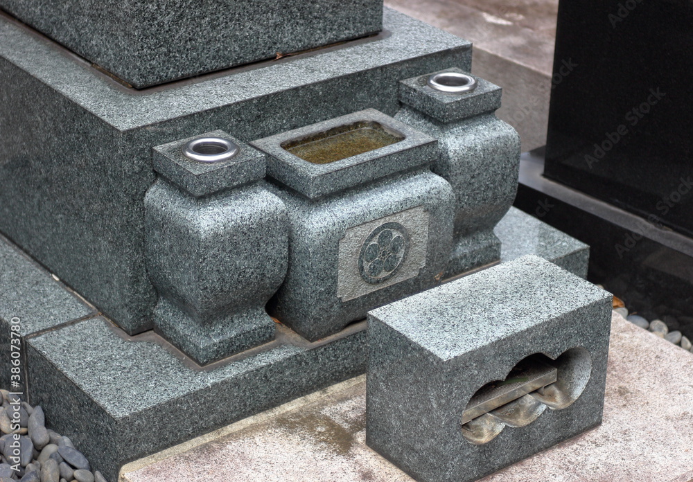 Time to visit the grave Higan Obon Japanese custom ancestor memorial ...