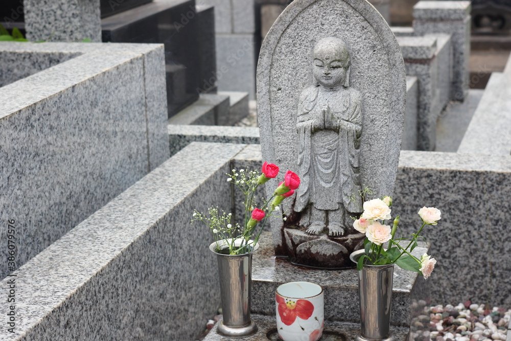 Time to visit the grave Higan Obon Japanese custom ancestor memorial ...