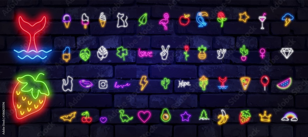Vetor de Neon patch badges with lips, hearts, speech bubbles, stars and ...