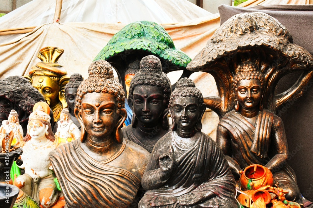 Buddha statue, Symbol of Peace Buddha, many statue of Buddha’s Stock ...