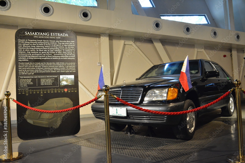 Mercedes-Benz S600 used by President Joseph Estrada display at ...