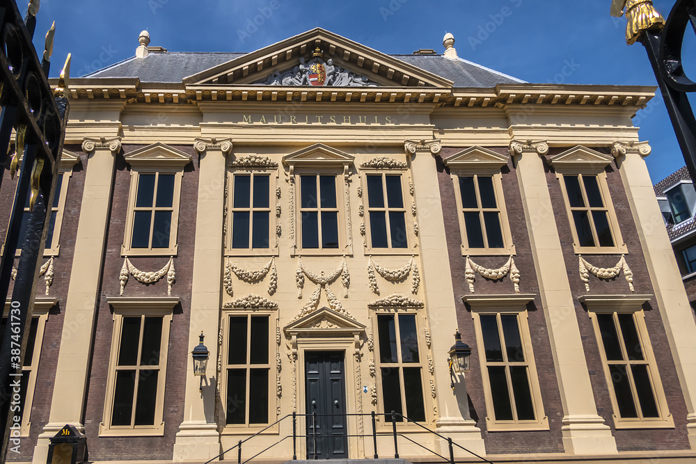 Mauritshuis (Maurice House) - The Hague art museum housing the Royal ...