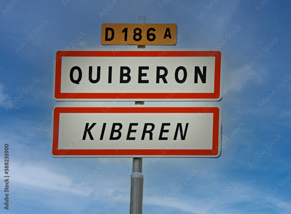 Quiberon. Panneau d'entrée de ville. Morbihan. Bretagne Stock-Foto ...