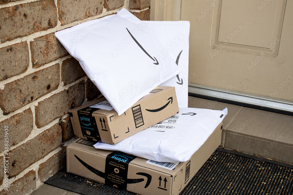 Sydney, Australia - 2020-10-17 Amazon prime boxes and envelopes ...