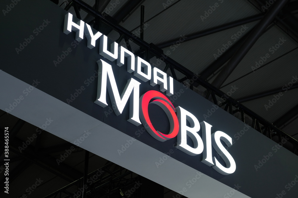 Shanghai/China-June 2019: white brand logo of Hyundai mobis. Famous ...