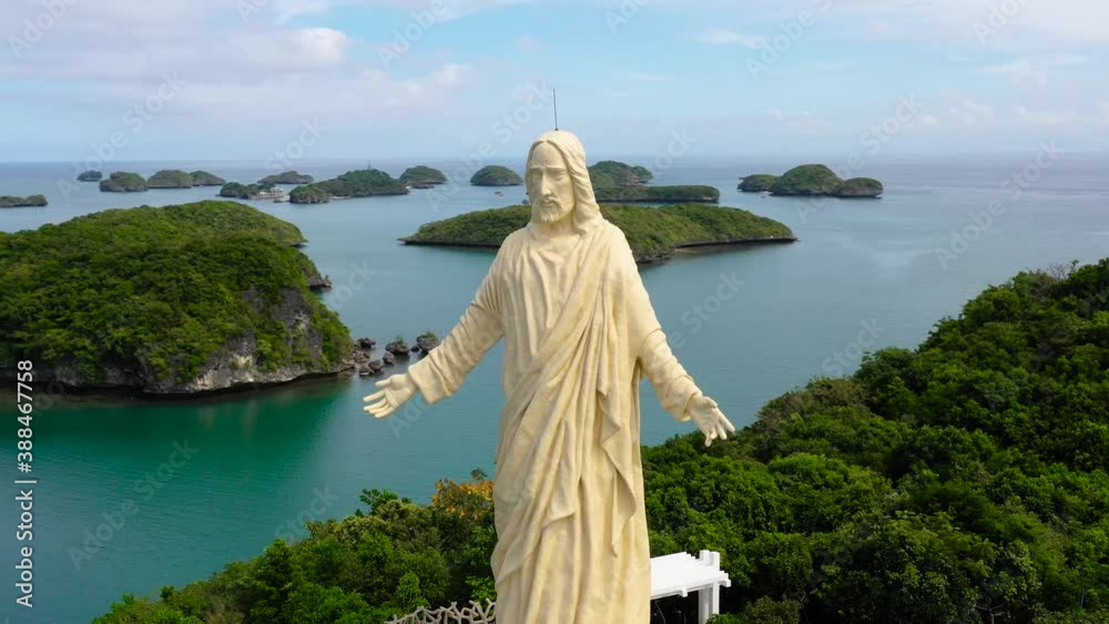 Sculpture of Jesus Christ on an island located in a Hundred Islands ...