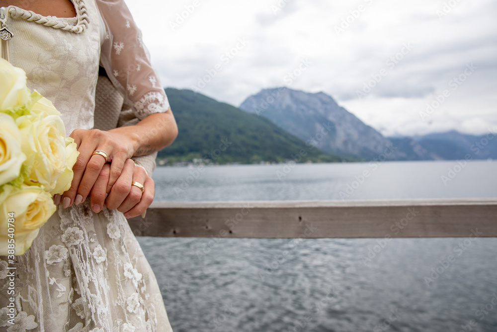Brautpaar Hände mit Ehering, Ring, Hochzeit, Liebe, Trauung Stock Photo ...