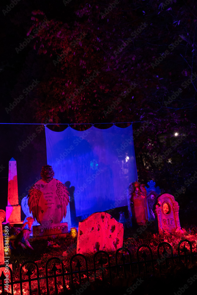 Haunted house, witches, impaled heads, ghouls, werewolf, gravestones ...