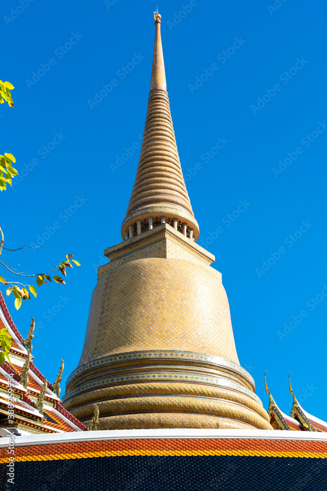 Wat Rajabopit Sathitmahasimaram Rajaworavihara for King Rama V is a ...