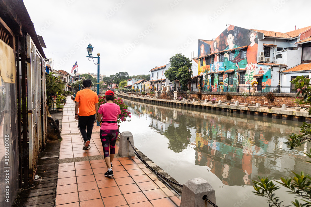 Melaka river walk present a pleasant sight seeing of ancient and modern ...