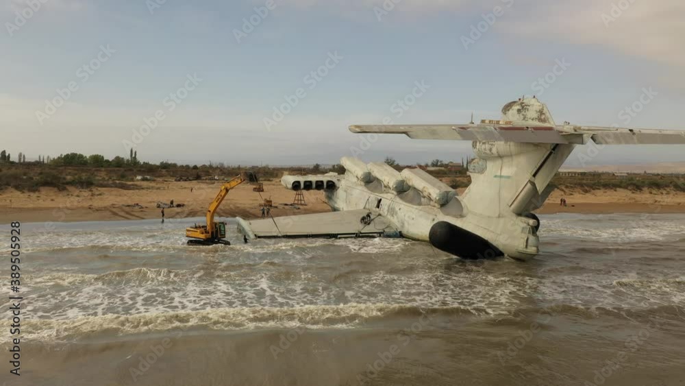 Lun-class ekranoplan, a formerly top-secret Soviet naval vessel. Giant ...