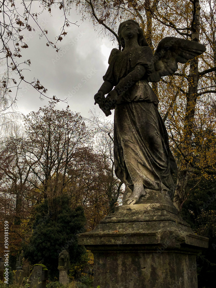 Beautiful cemetary or graveyard Südfriedhof Sudfriedhof in Munich ...