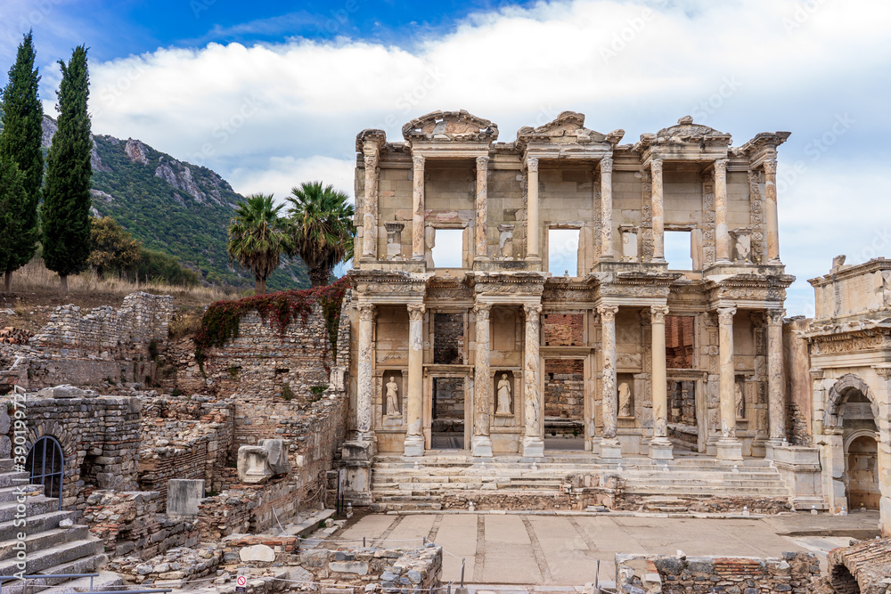 Celsius Library in ancient city Ephesus (Efes). Selcuk, Izmir, TURKEY ...