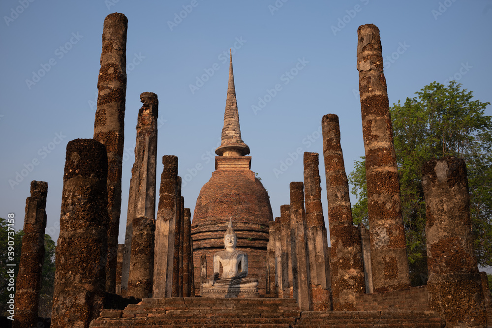 The Sukhothai Kingdom was an early kingdom in north central Thailand ...
