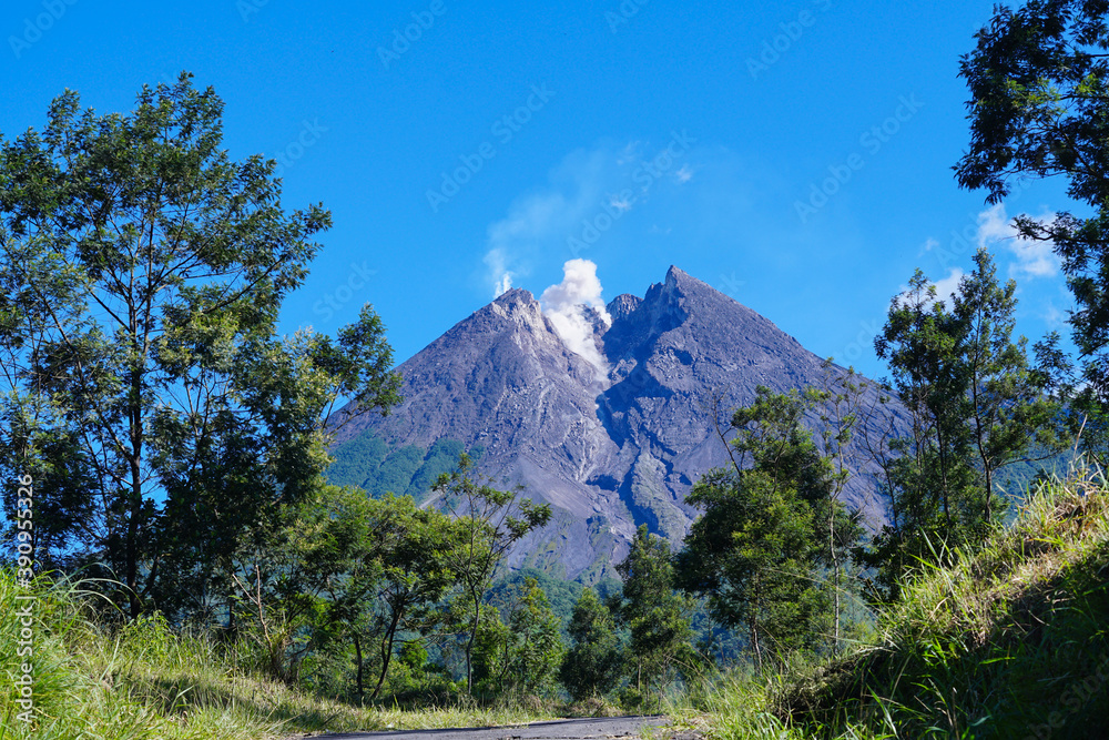 Smoky view of the crater of mount merapi after lava fall Stock Photo ...